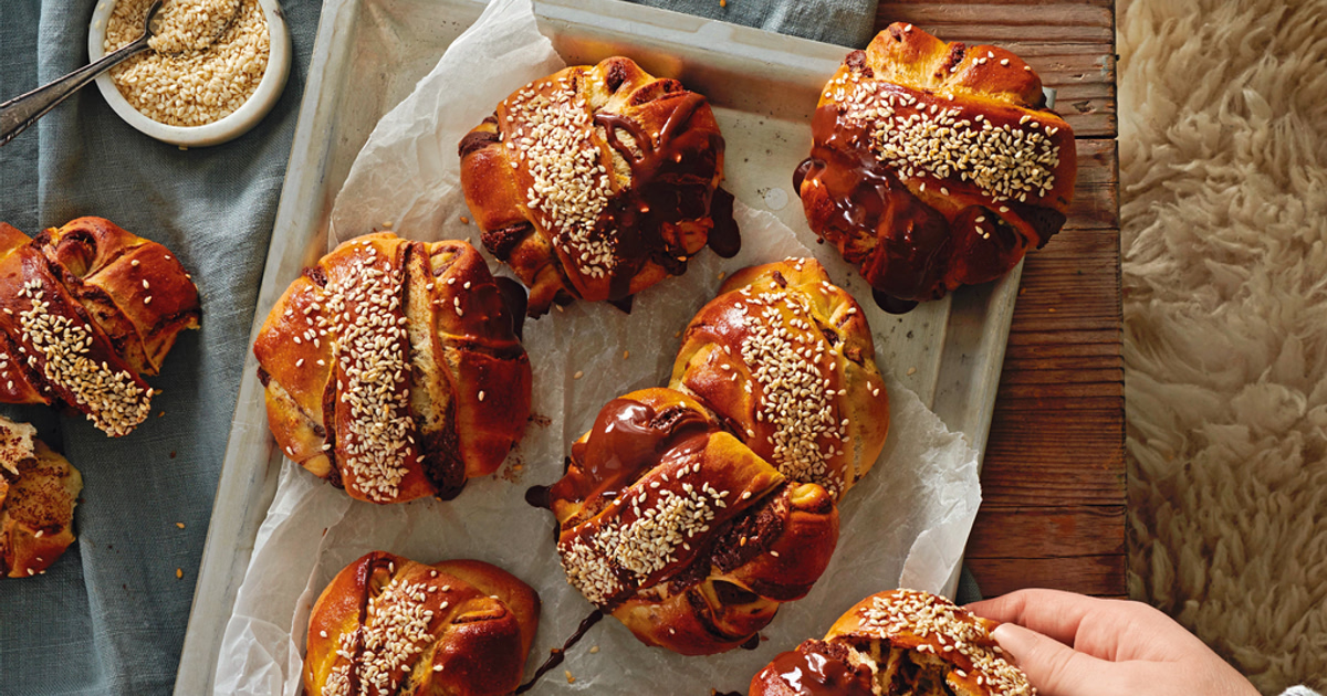 Kanelbullar mit Sesam • Rezept