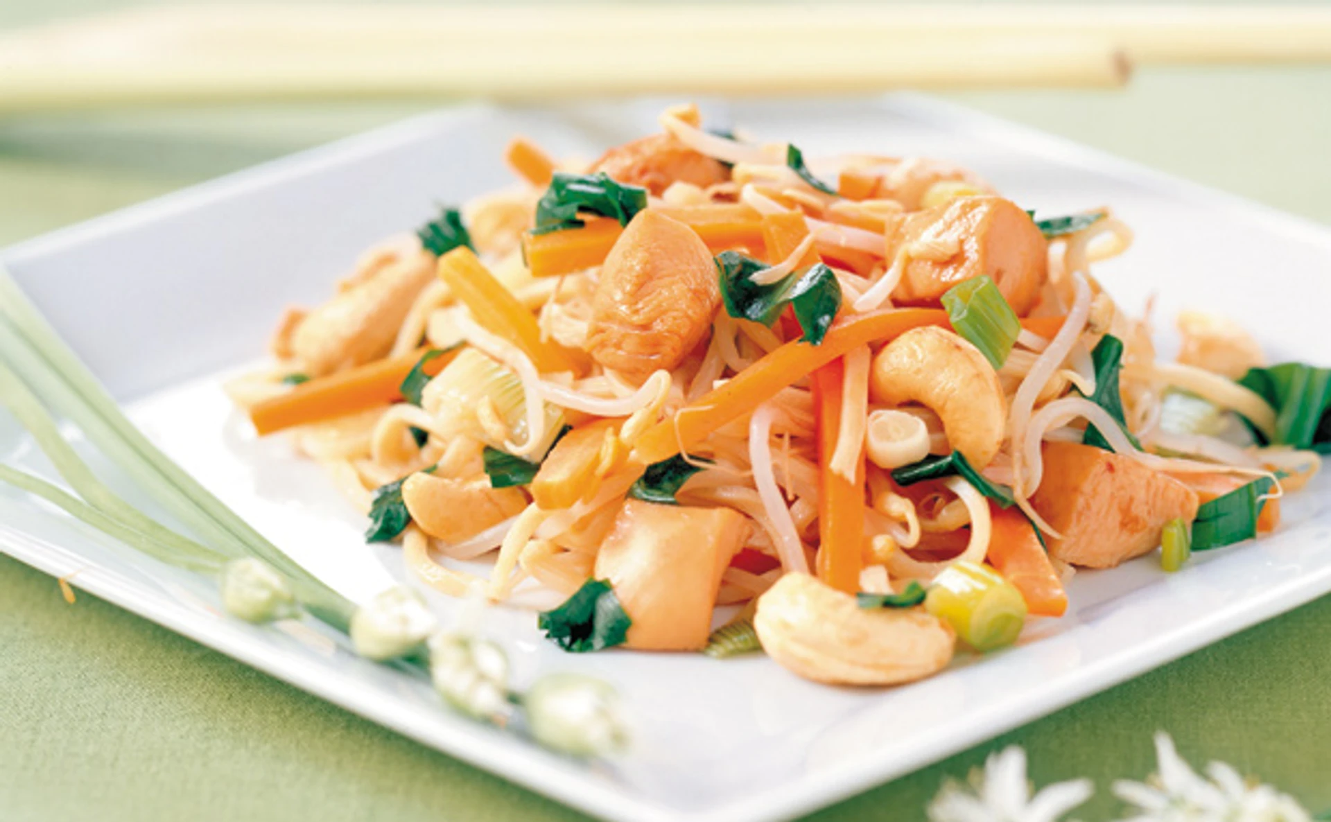 Wok mit Huhn • Rezept