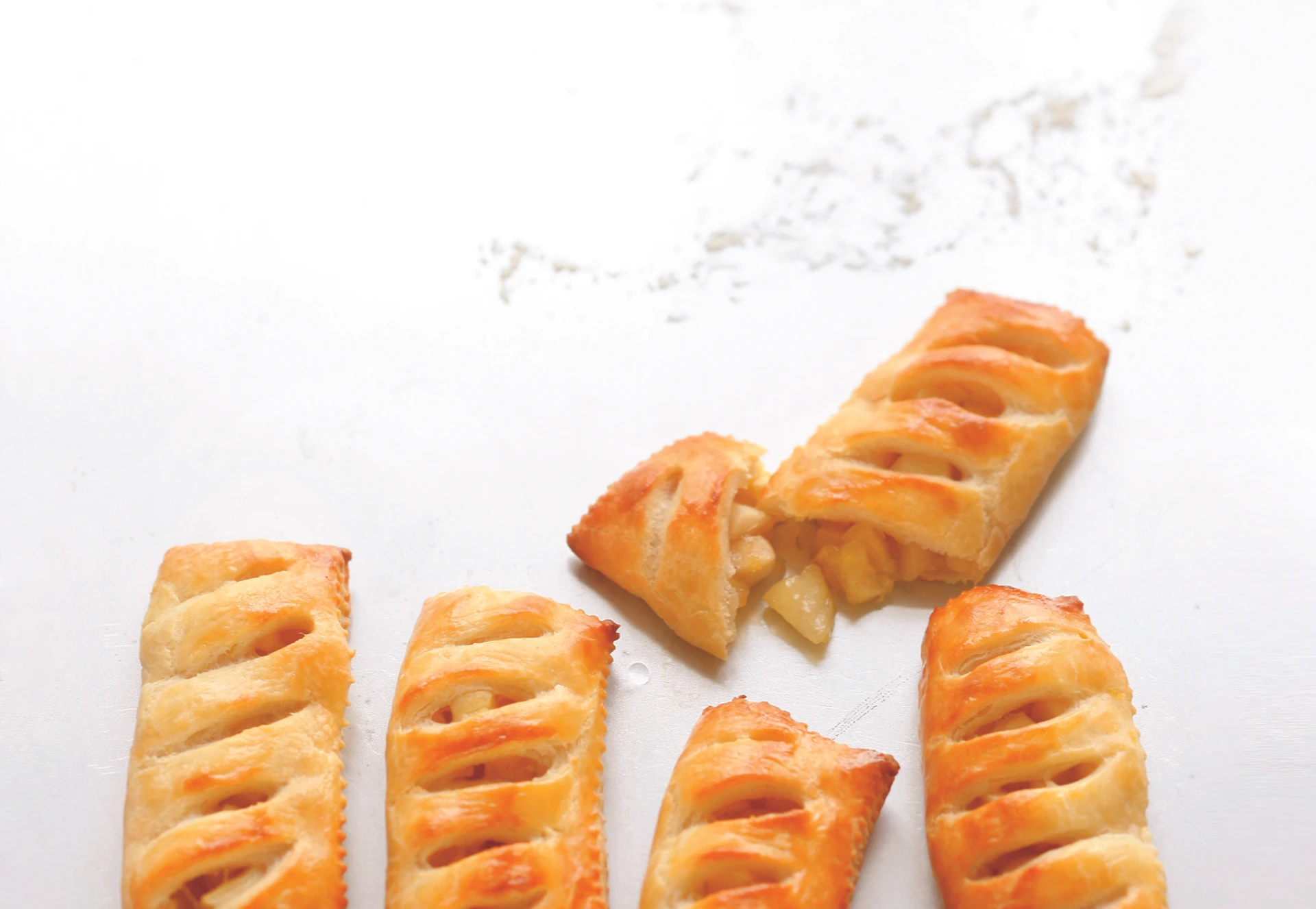 Topfenteig-Apfeltaschen • Rezept