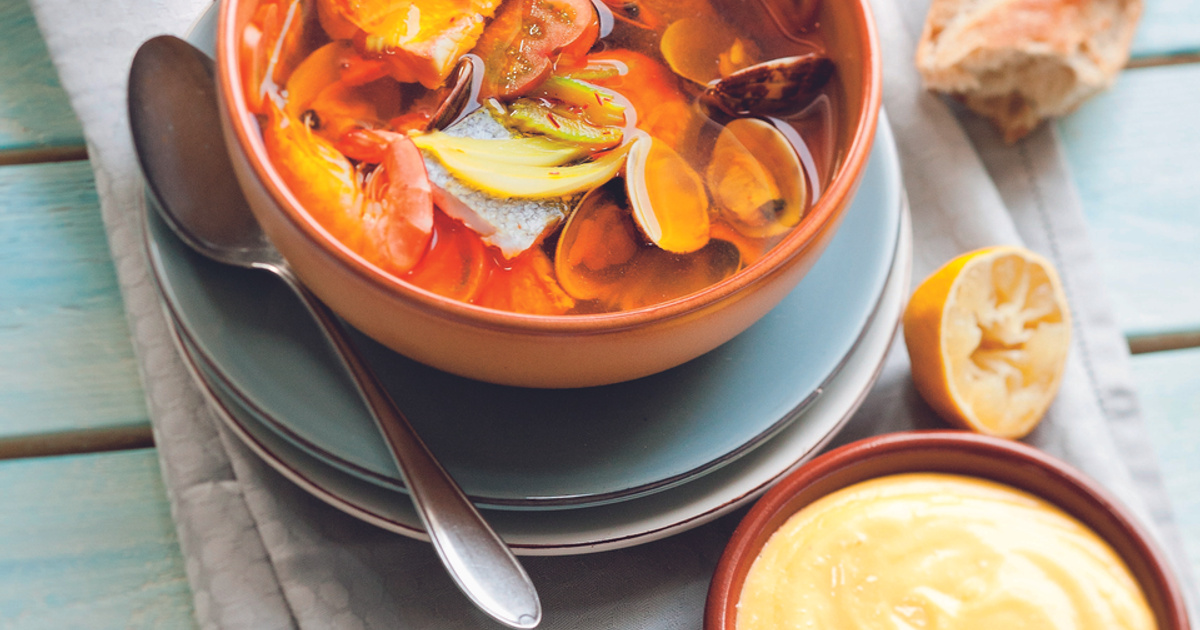 Fischsuppe mit Garnelen, Safran und Fenchel • Rezept