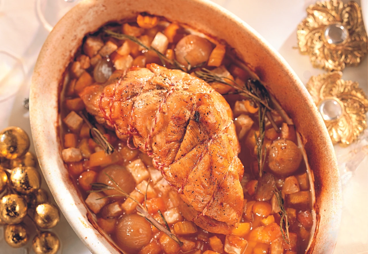 Geschmorte Kalbsschulter mit Rosmarin und Grießschnitten • Rezept