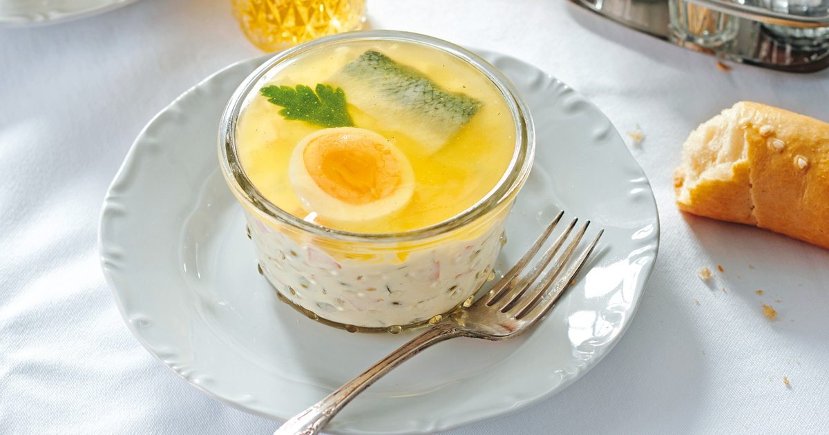 Klassischer Gabelbissen mit Heringen • Rezept